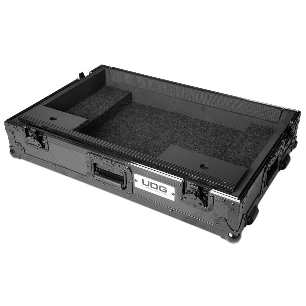 UDG Ultimate Flight Case Pioneer DJ XDJ-RX3 Black Plus (Wheels) - DJ ...